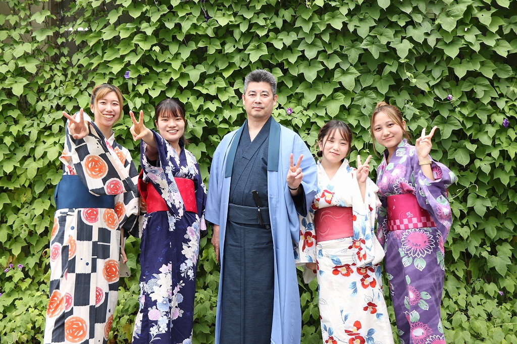 美作大学夏の風物詩「七夕浴衣登校」！七夕イベントも開催し賑わう！｜イベント｜美作大学