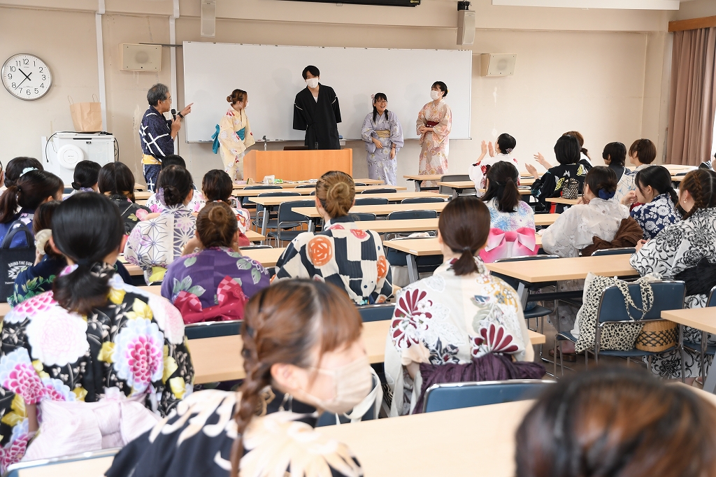 美作大学夏の風物詩「七夕浴衣登校」！七夕イベントも開催し賑わう！｜イベント｜美作大学