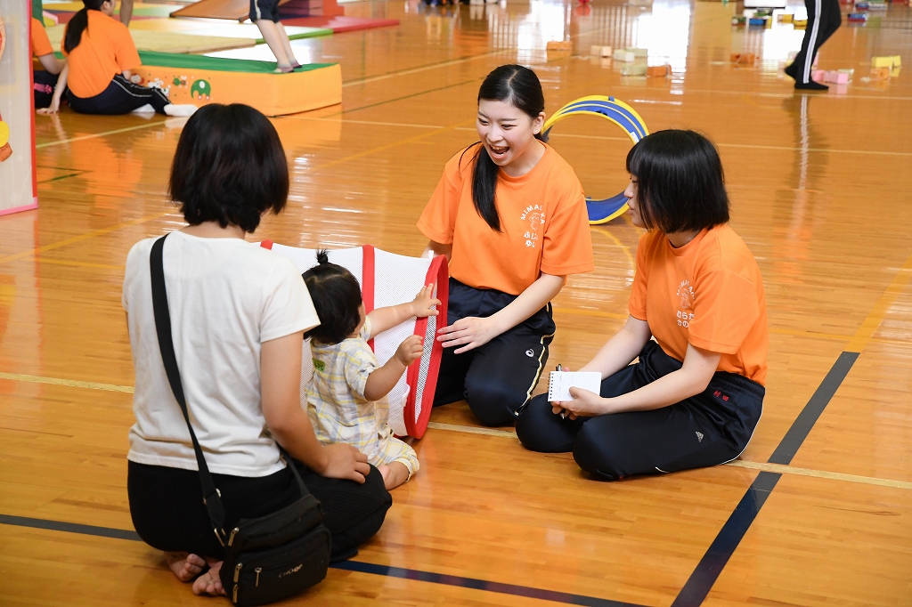 「ふれあいパークinみまさか」2023年度2回目開催！幼児教育学科1年が「乳児保育」の学び深める｜学部・大学院｜美作大学