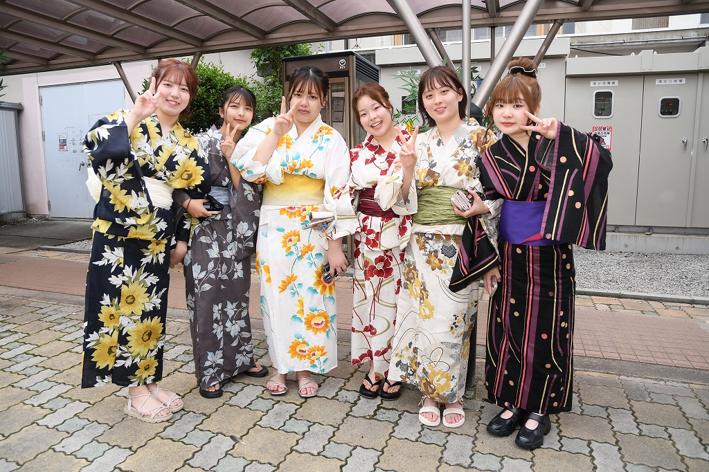 美作大学夏の風物詩「七夕浴衣登校」を開催！七夕イベントも多くの学生で賑わう！｜イベント｜美作大学